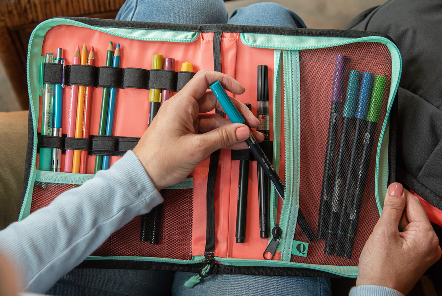 6 Fun & Engaging Self Portrait Lessons for Elementary Art – Art With Mrs. E